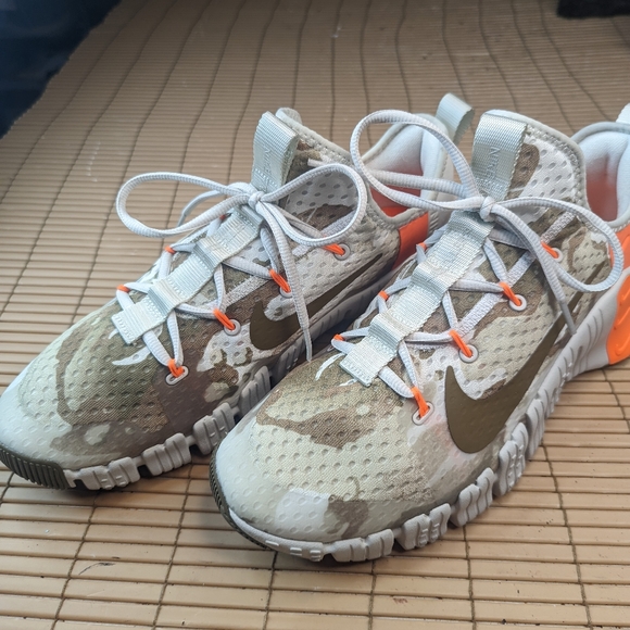 Nike | Shoes | Nike Free Metcon 3 Bone Camo White Training Shoes ...